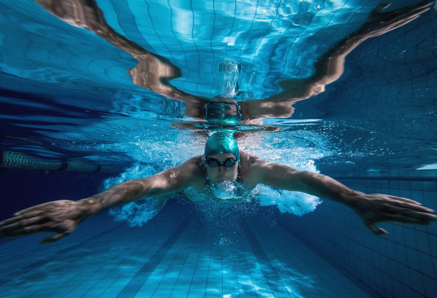 What Is Sculling In Swimming & Sculling Swimming Drills You Can Try